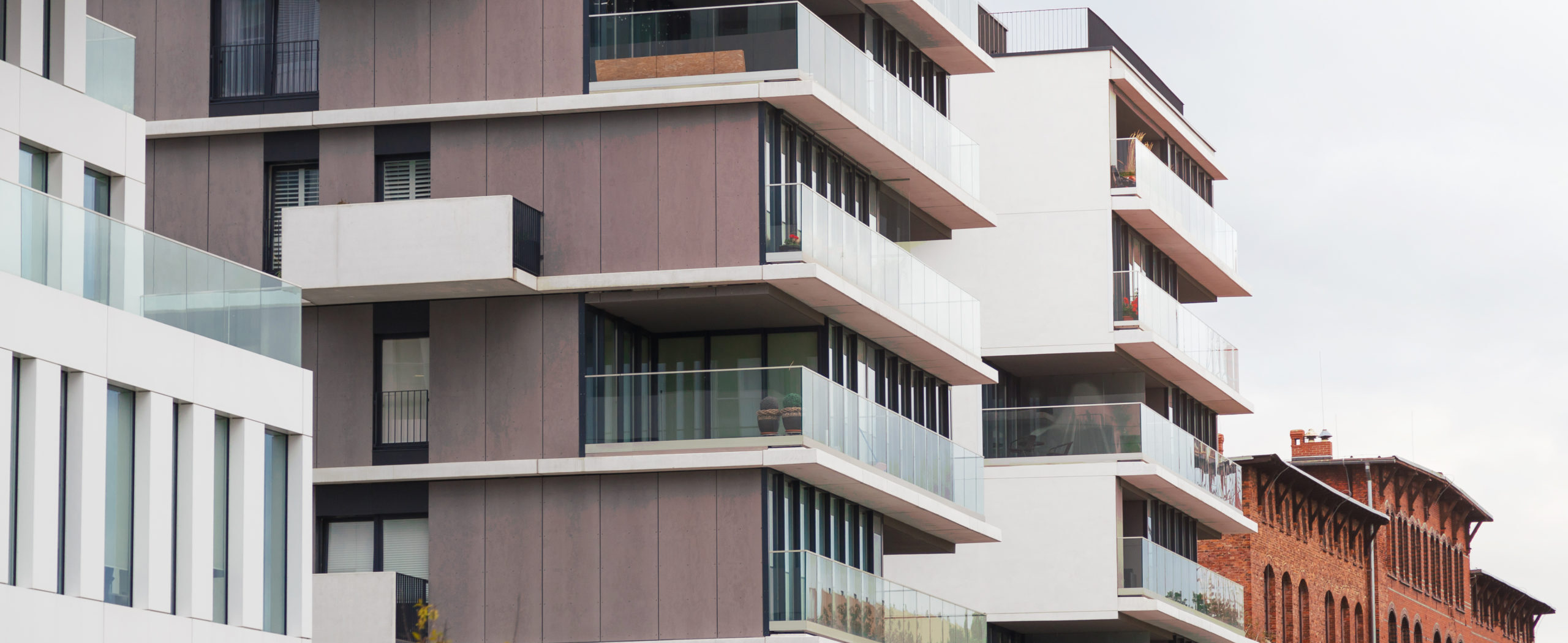 3 Ways Smart Home Technology Supports Centralized Leasing - Rently